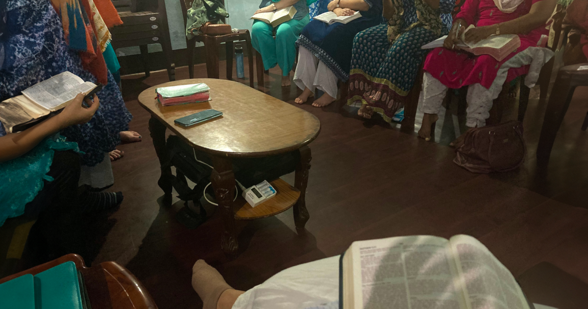 Go Now Missions appoints 100 student missionaries to serve near and far ...