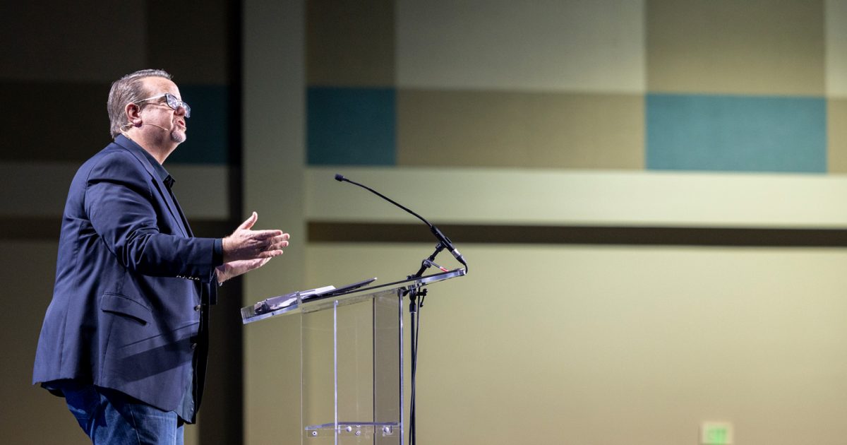 Monday evening session speaks on responding to difficult times ...